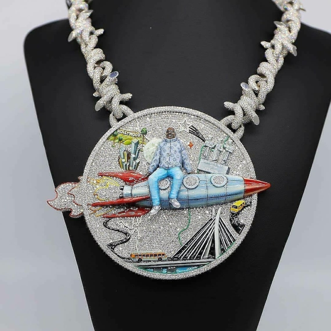 Men's Iced Out Pendant, VVS Moissanite Pendant, Custom Hip Hop Charm ...