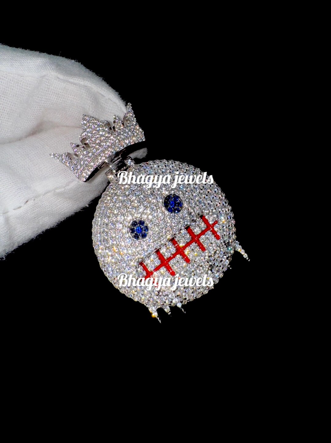 VVS Iced Out Hip Hop Smiley Customized 925 Silver Diamond Emoji Pendant ...
