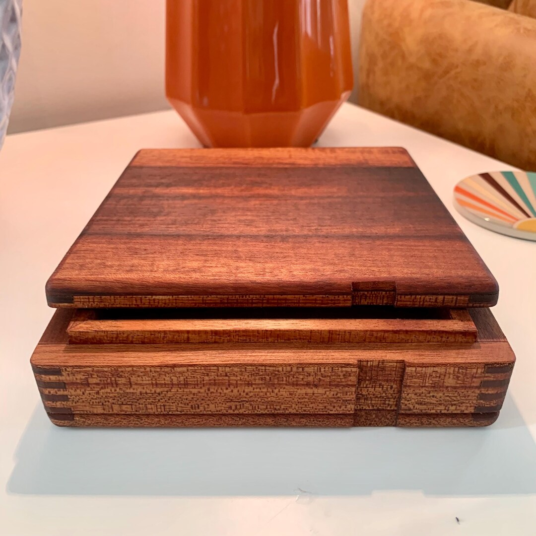 Large 7x7 Mahogany Cream Yellow Mosaic Glass Tiered Sifting Kief Box ...