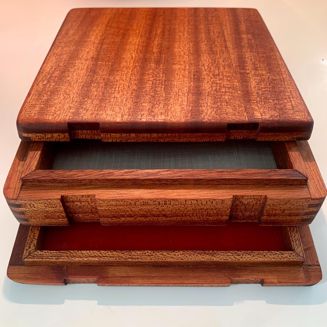 Large 7x7” Mahogany Cherry Red Mosaic Glass Tiered Sifting Kief Box for ...