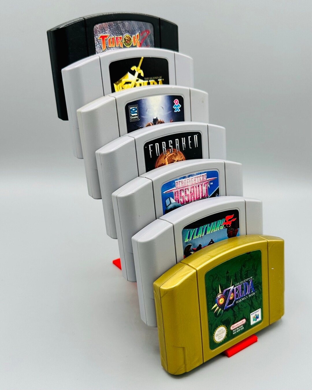 N64 Universal Stand / Display Stand 3D Printed for 7 Cartridges ...
