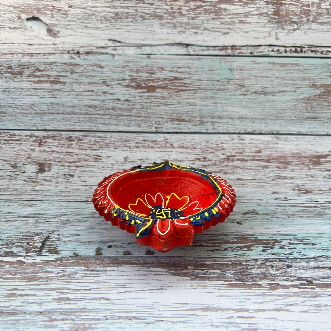 Hand-painted Diwali Diya Traditional Diyas 5 Colors - Etsy