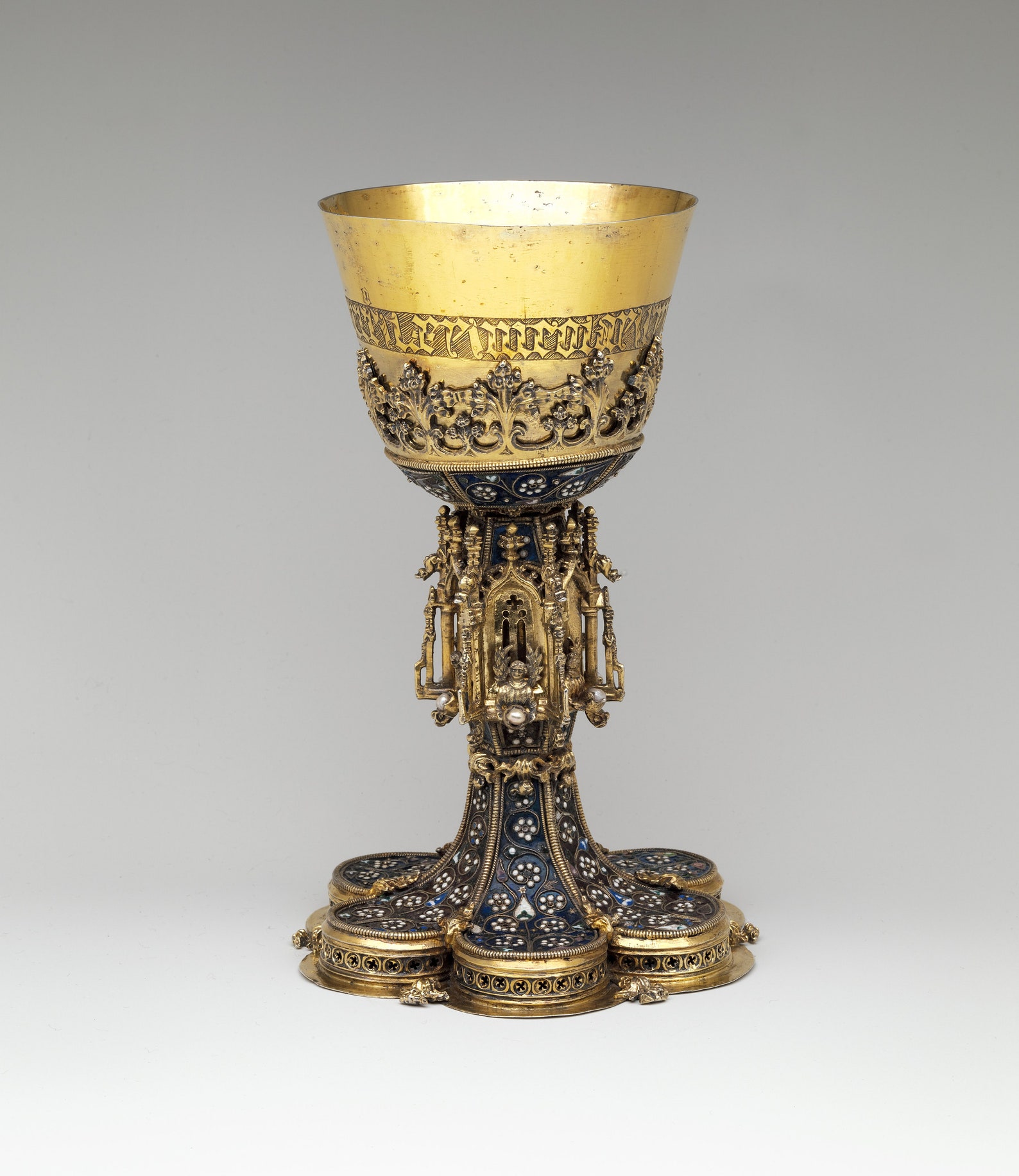 Medieval Metalwork Artisan Design Collection - 150 Images of Detailed ...
