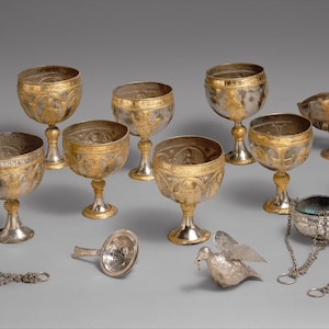 Medieval Metalwork Artisan Design Collection - 150 Images of Detailed ...