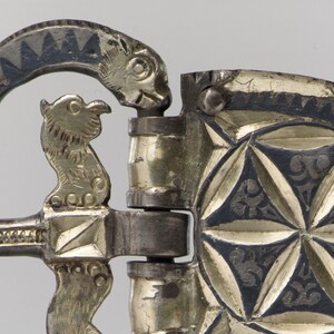 Medieval Metalwork Artisan Design Collection - 150 Images of Detailed ...