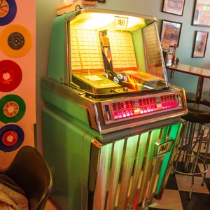 Retro Music Collection - 100 Fabulous Vintage Jukebox Images - Etsy