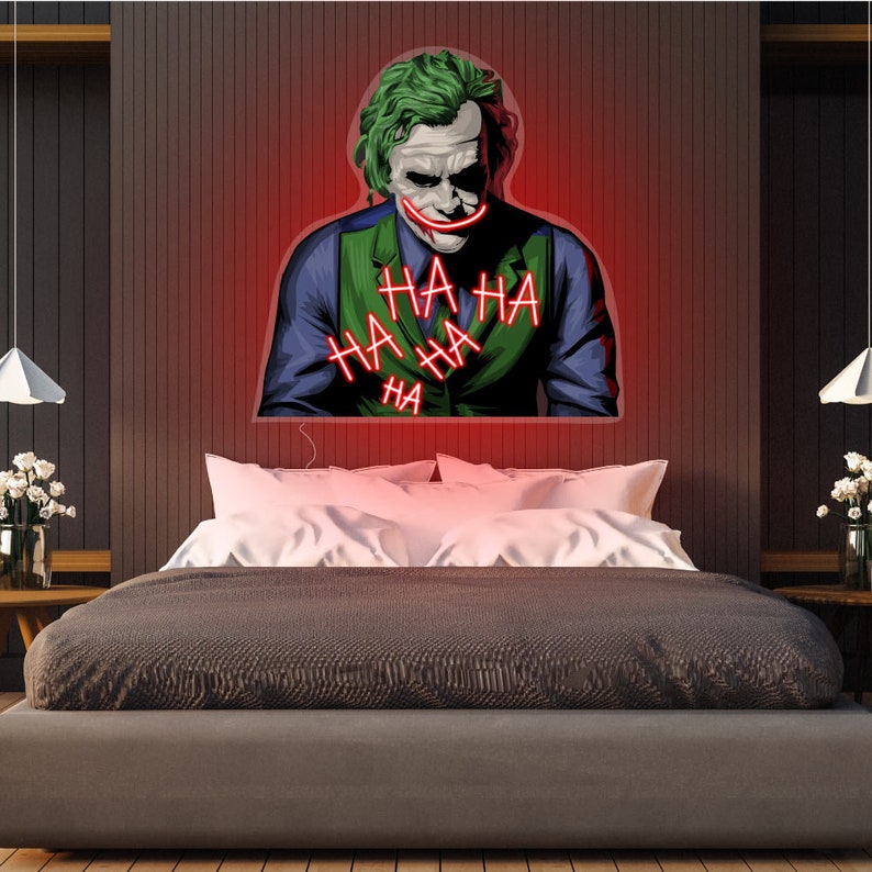 El letrero de neón Joker: símbolo icónico de travesuras e intriga ...