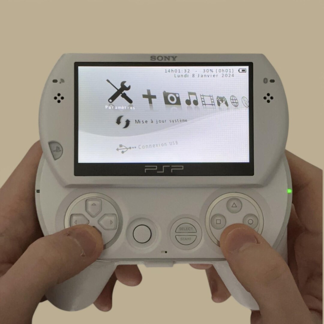 Ergonomic Handle for PSP GO Comfort and Precision 3D Printing - Etsy