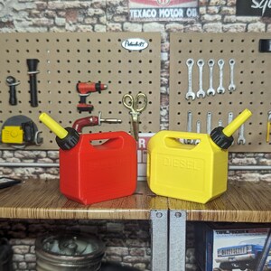 1:10 Scale 5 Gallon Fuel Cans - Scale RC Accessories! - Etsy