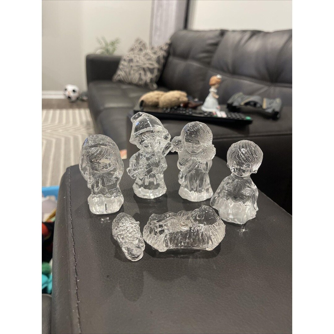 1991 S. Butcher 24% Lead Crystal Nativity (baby Jesus,mary,joseph ...