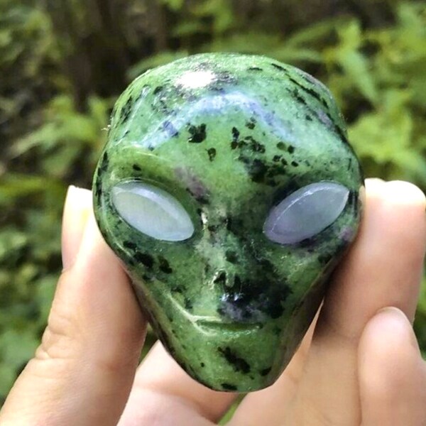 Gem Crystal Alien - Etsy