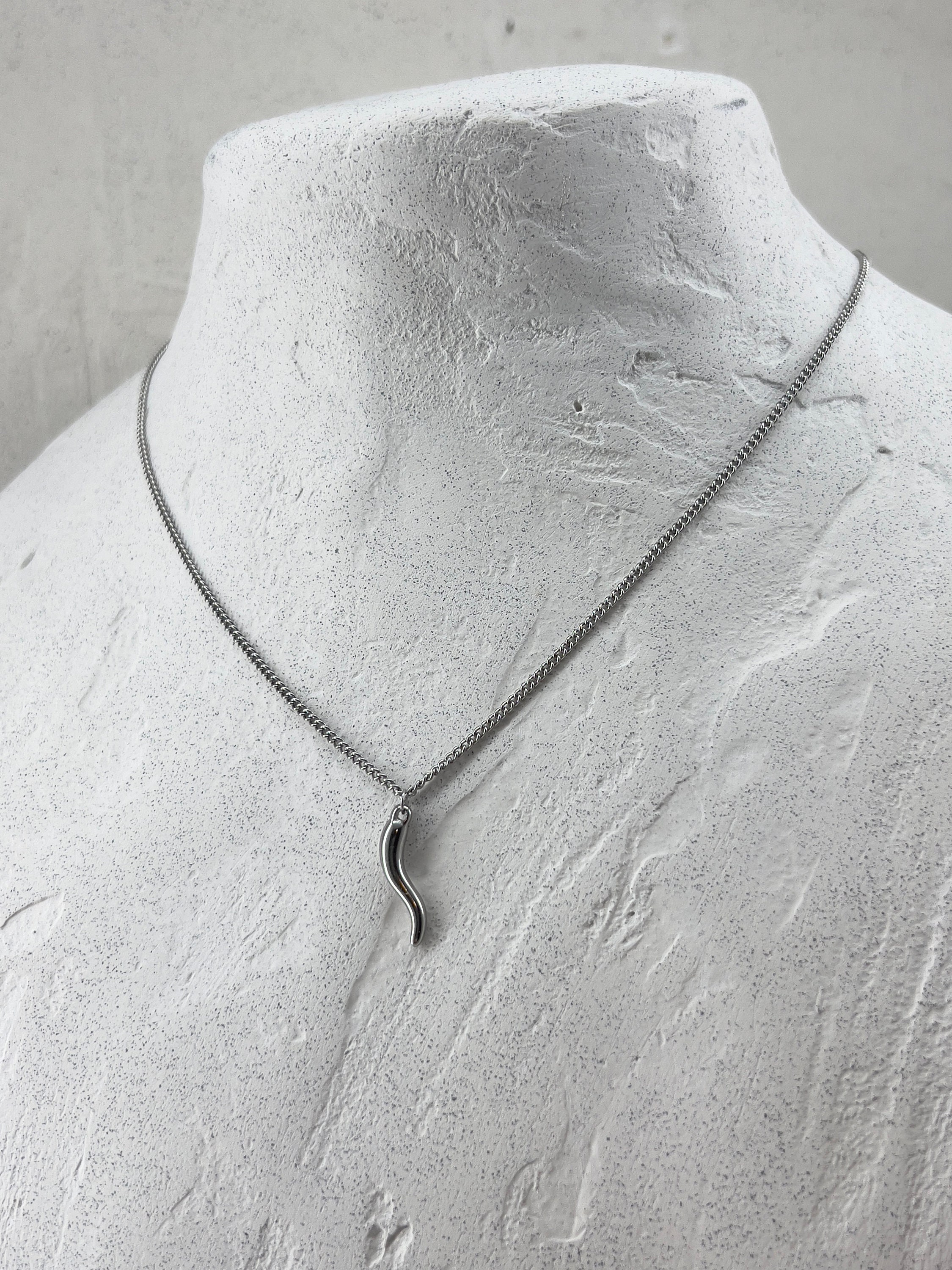 Italian Horn Necklace Classic Curb Chain Horn Chain Stainless Steel Red ...