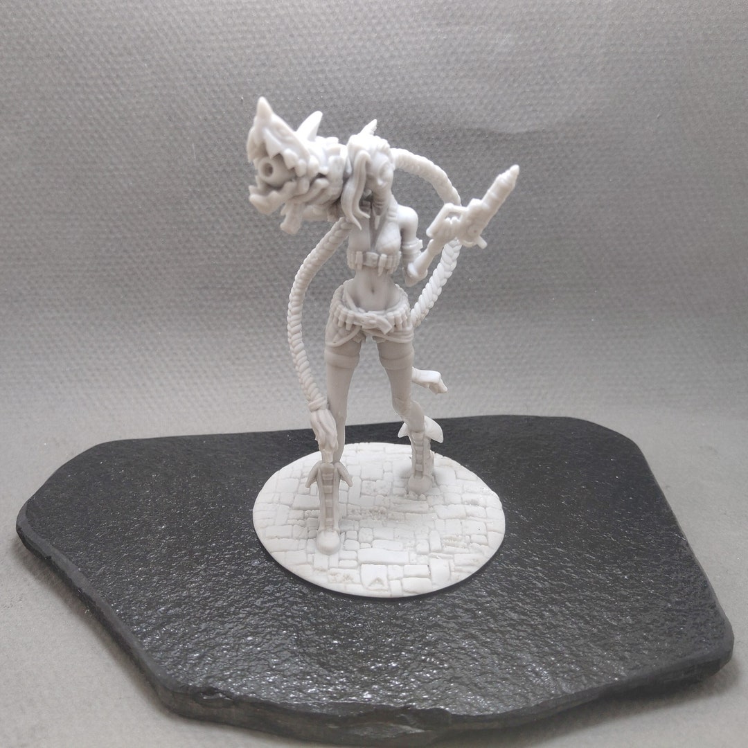 Large 4 Inch Display Size - Jinx From Arcane League of Legends Figure ...