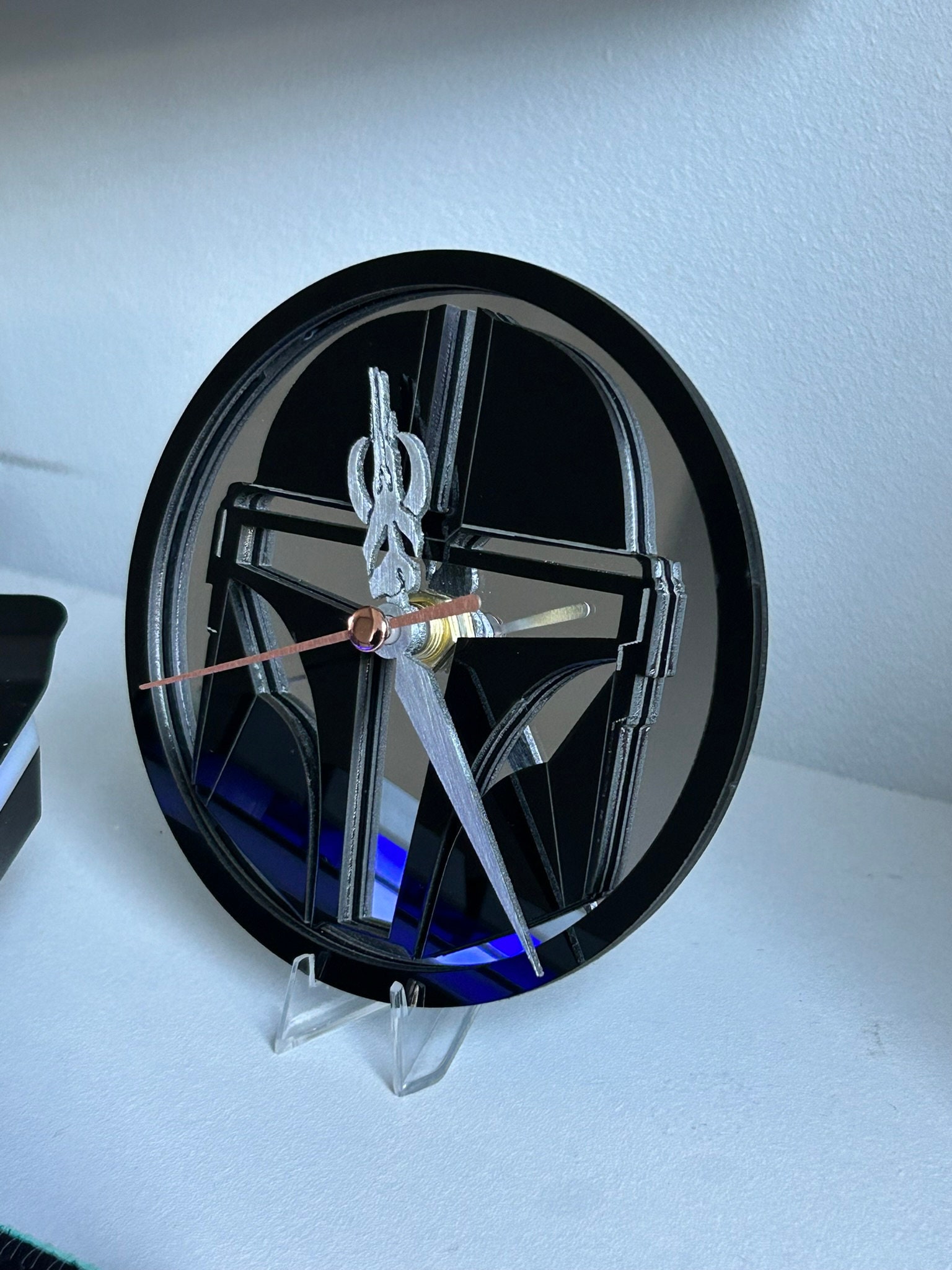 Mando Star Wars Mandalorian Helmet, Boba Fet PC Desktop Clock Gamers ...