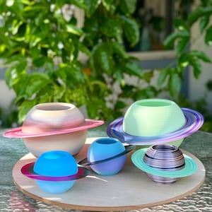 Wanderer (L) Planet Plant Pot for Indoor Plants- Drainage - 10 Colors ...