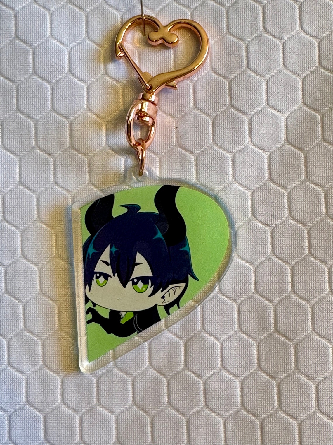 Acrylic Charms / Keychains Twst - Etsy