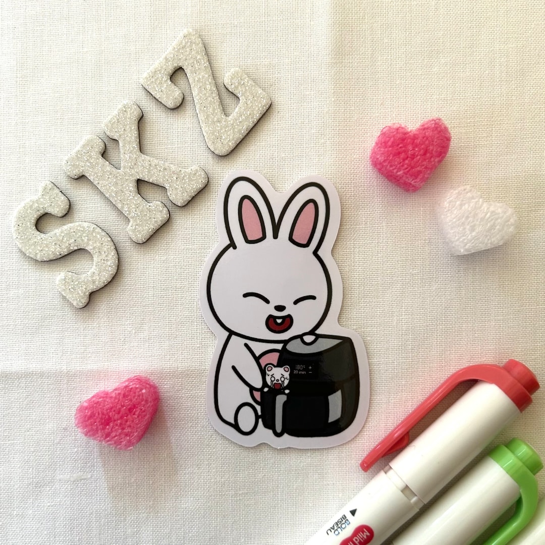 Stray Kids Skzoo Lee Know Leebit Putting Hyunjin Jiniret in the Air ...