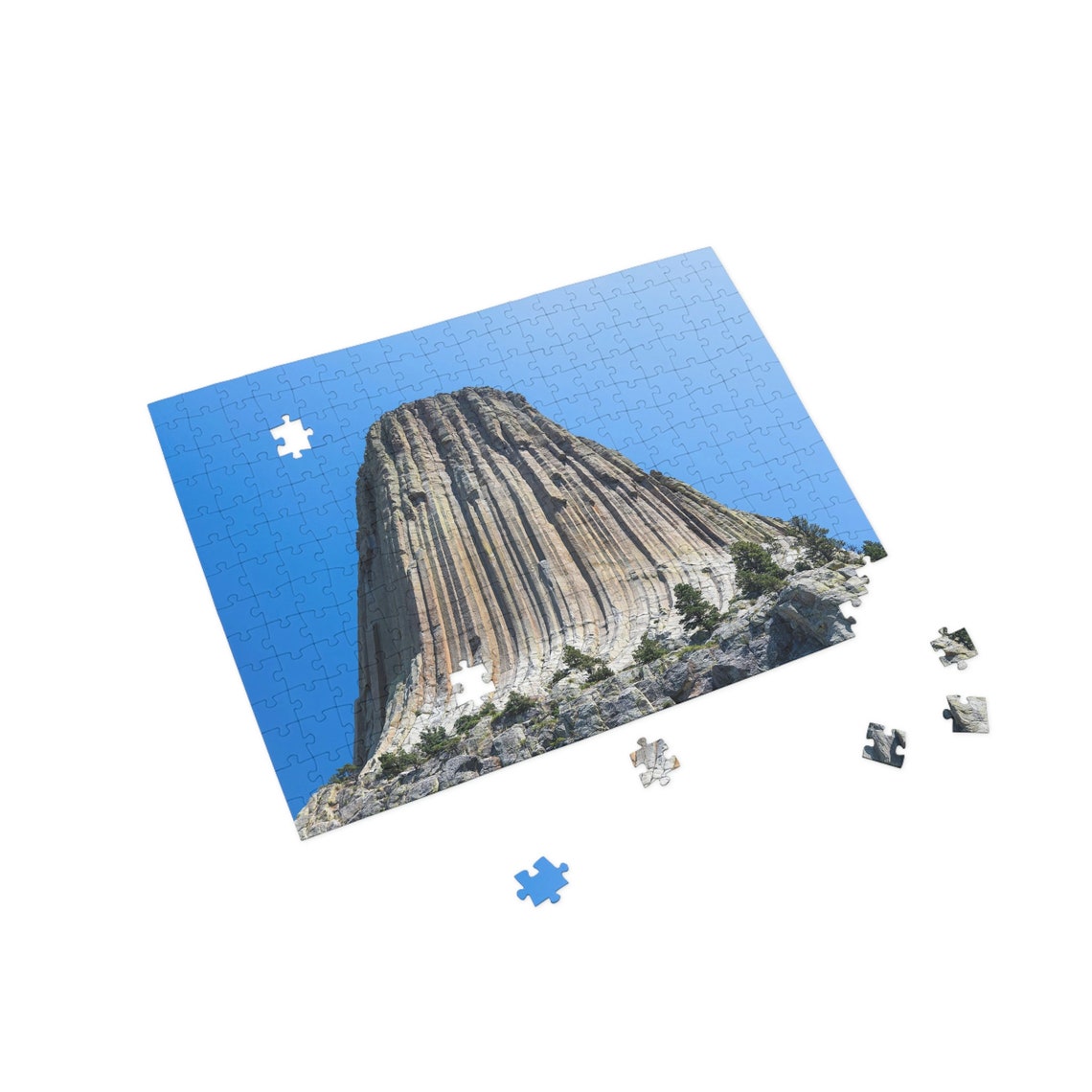 The Majestic Devils Tower: A Clear Day's View of the Monolith Rising ...