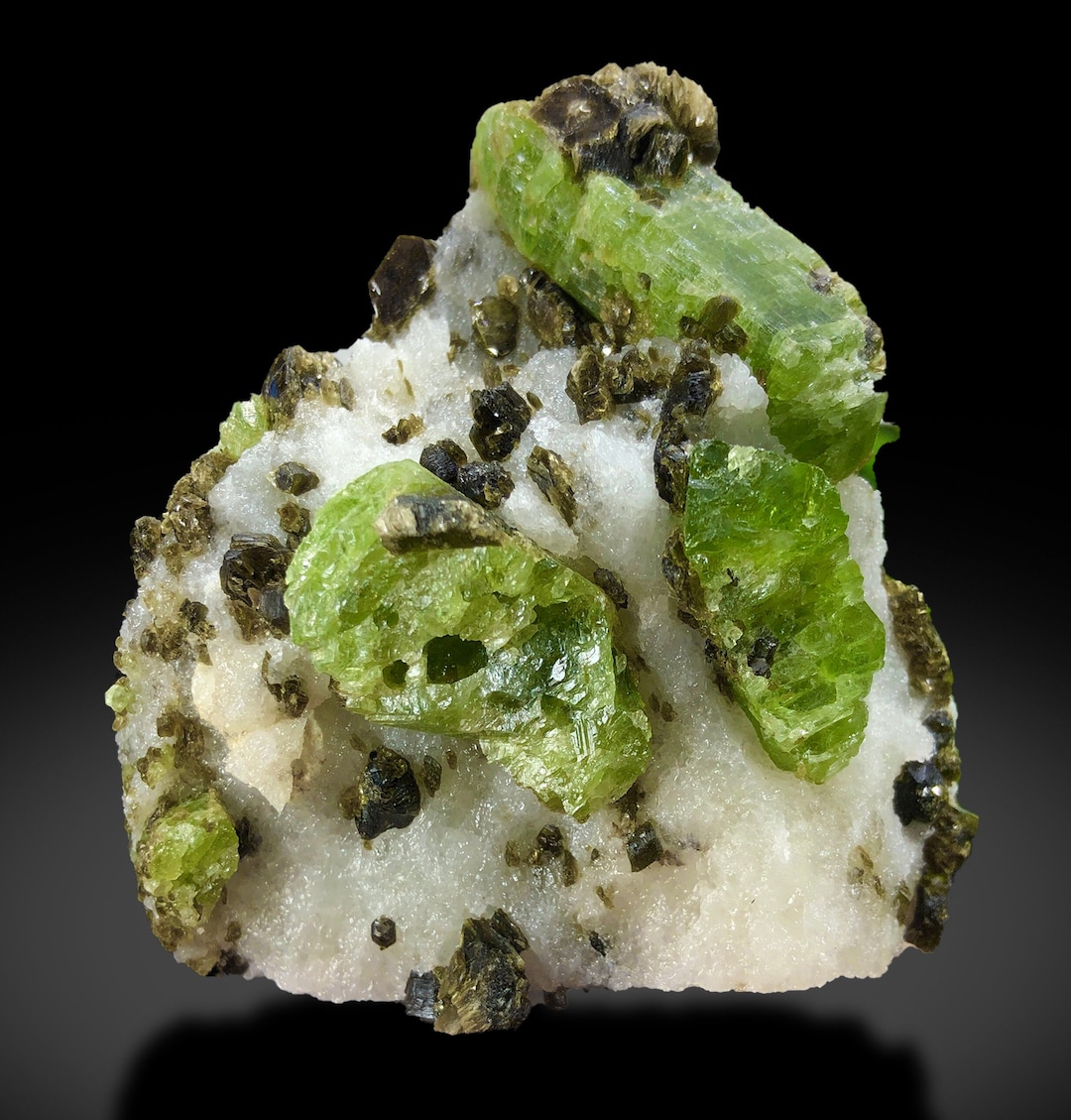 Natural Green Color Diopside Specimen, Diopside on Matrix, Raw Mineral ...