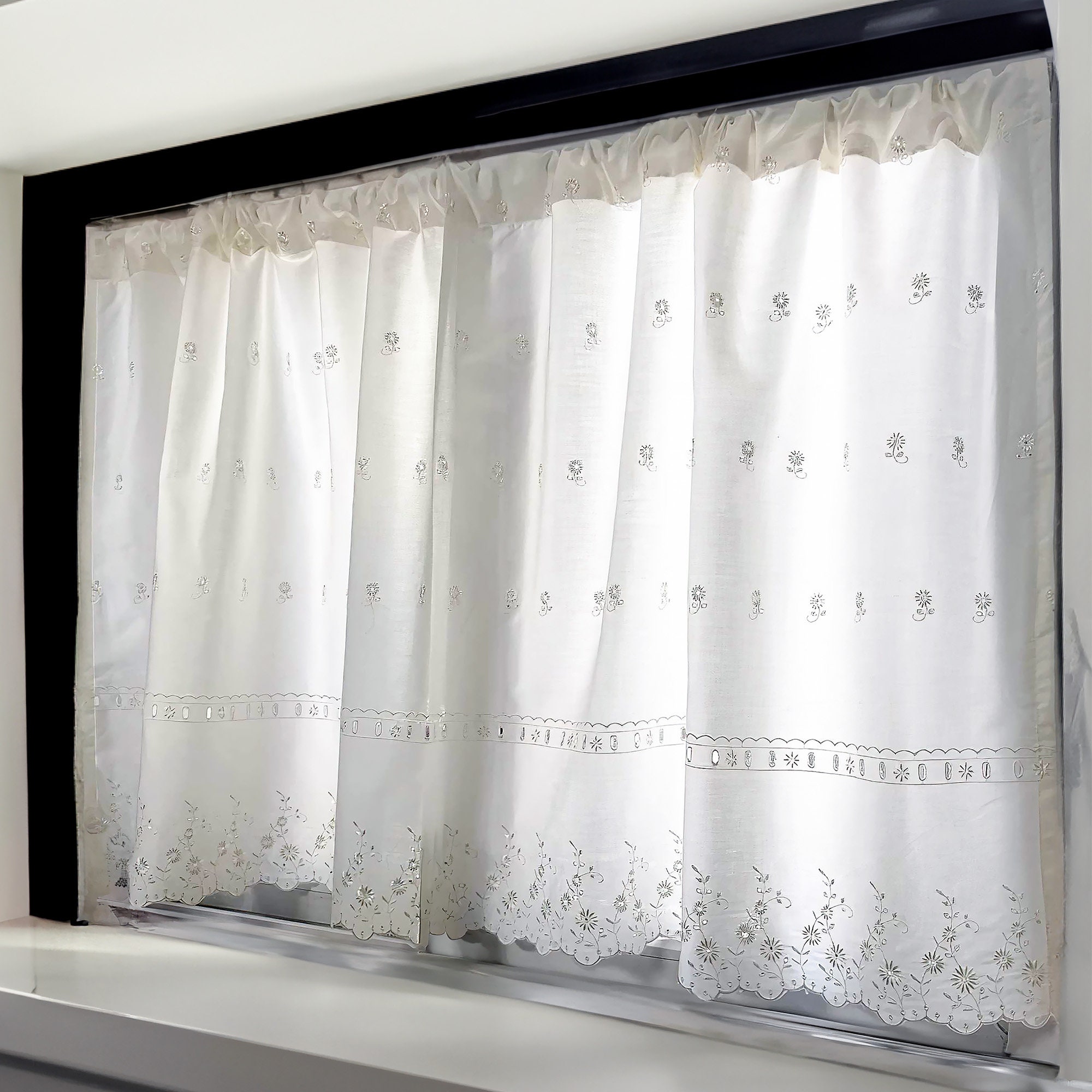 White Floral Embroidered Short Curtain, Country Style Semi-sheer ...