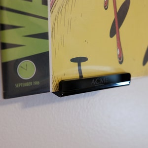 PREMIUM Comic Book Wall Mount, Comic Book Hanger, Wall Organizer ...