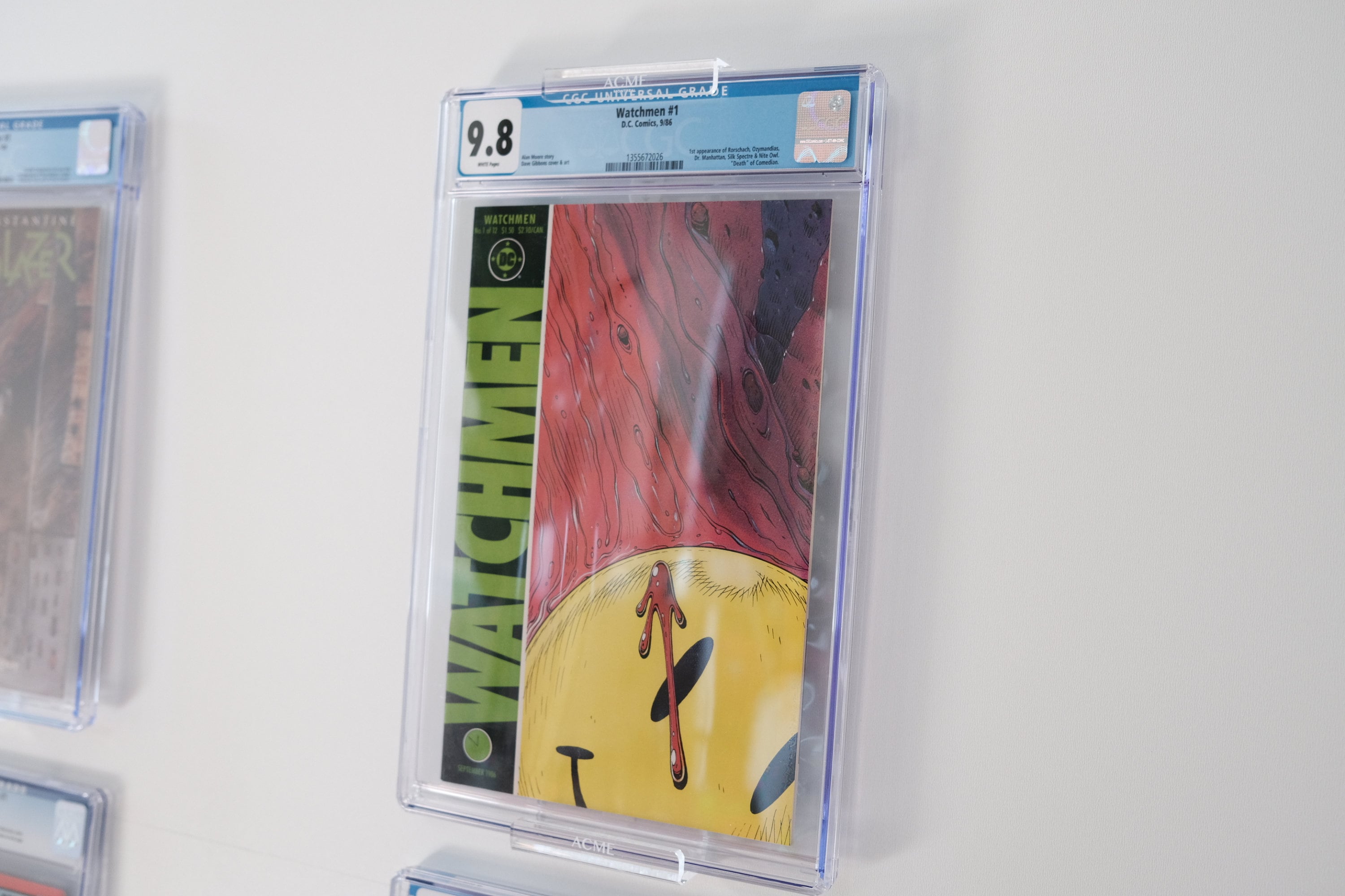 PREMIUM Comic Book Wall Mount Comic Book Hanger Wall - Etsy Canada