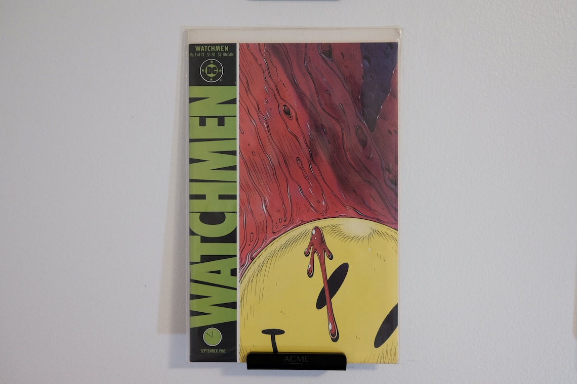 PREMIUM Comic Book Wall Mount Comic Book Hanger Wall - Etsy Canada