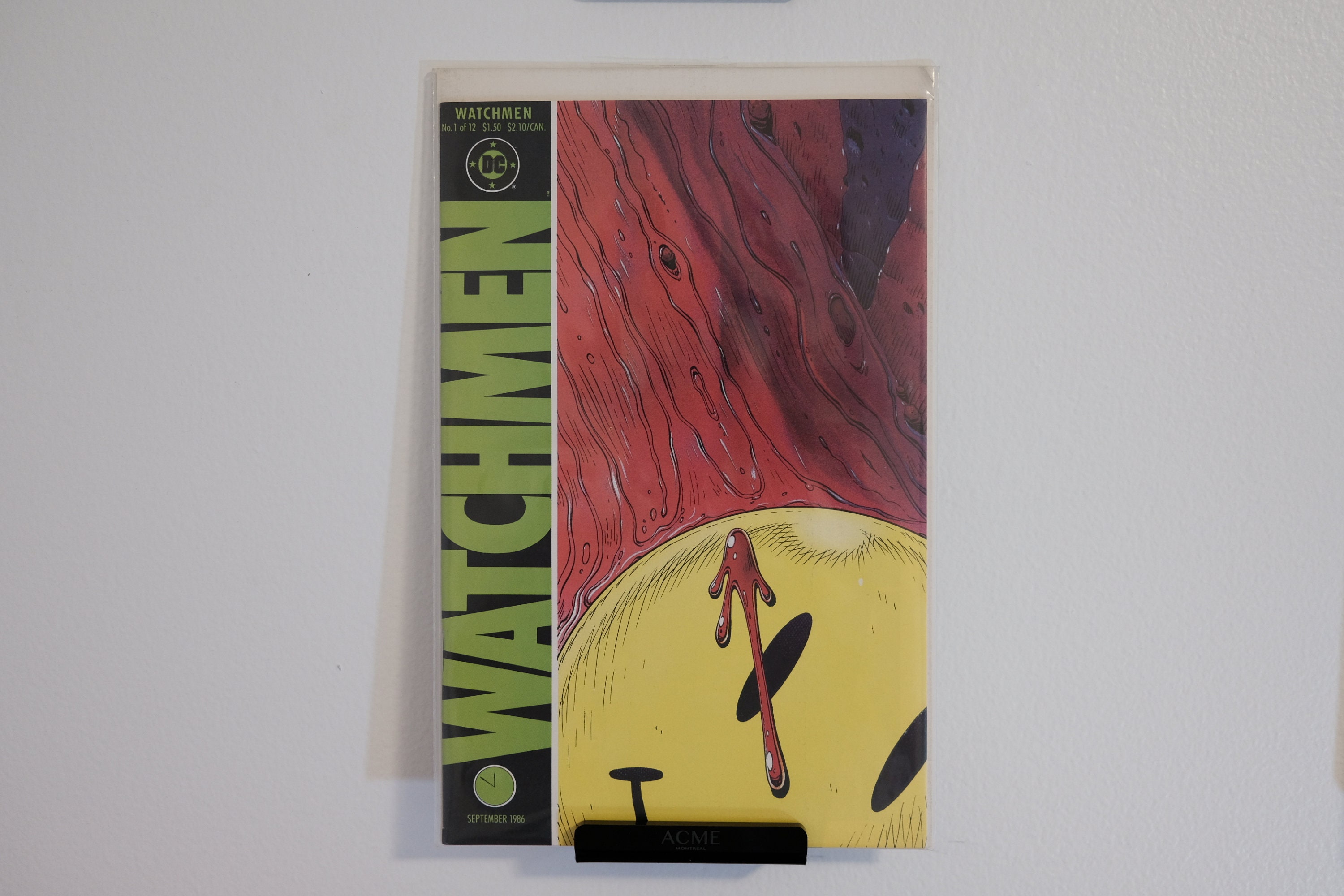 PREMIUM Comic Book Wall Mount Comic Book Hanger Wall - Etsy Canada