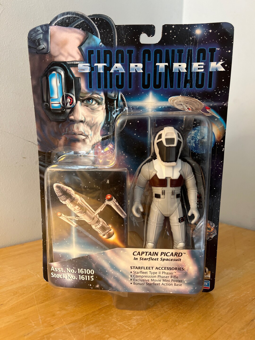 1996 Star Trek First Contact Captain Picard in Starfleet Spacesuit ...