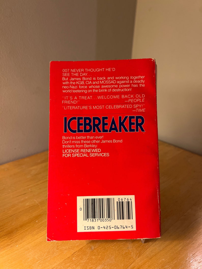 Ian Fleming's - James Bond in Icebreaker - Pre-owned Paperback by John ...