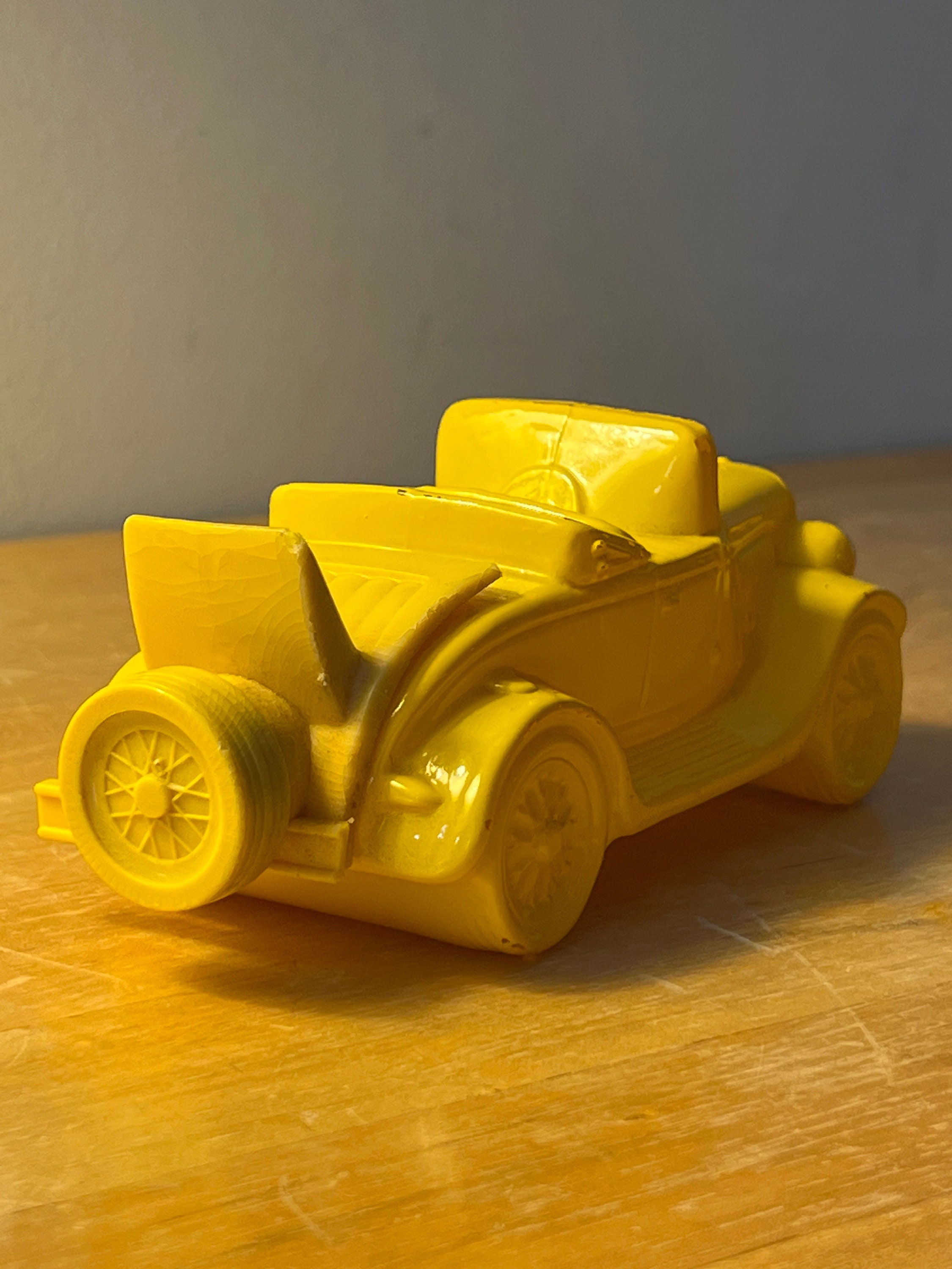 Avon Yellow Model A With Avon Leather After Shave, Completely Full, No ...