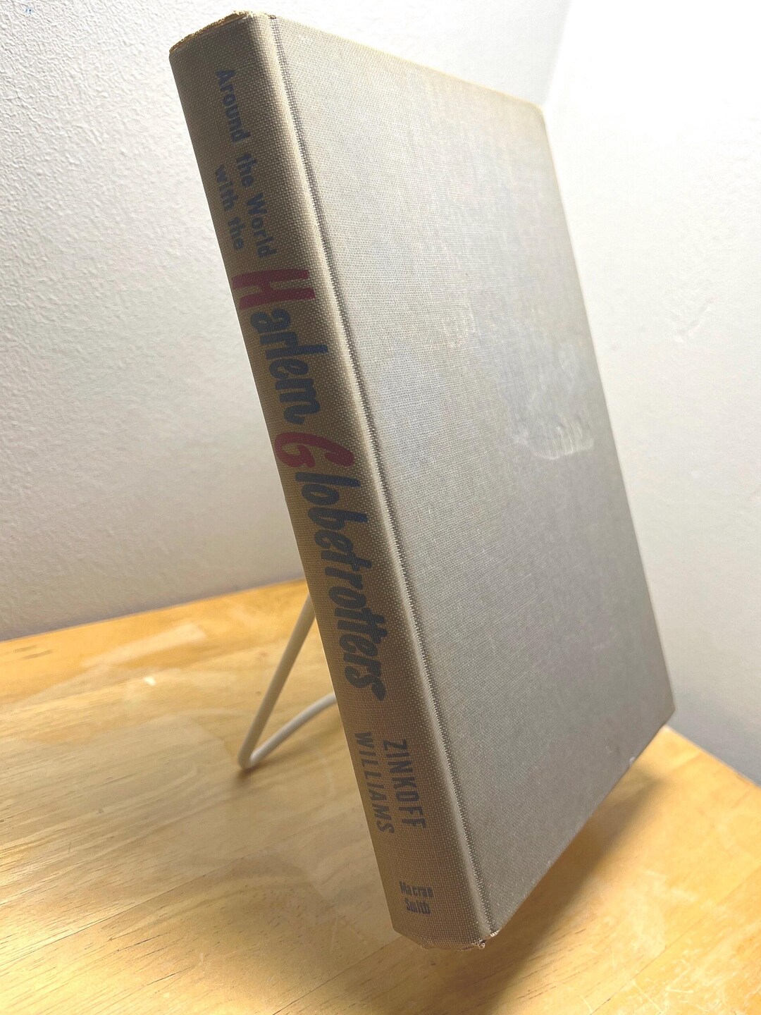 Around the World With the Harlem Globetrotters, First Edition by Dave ...