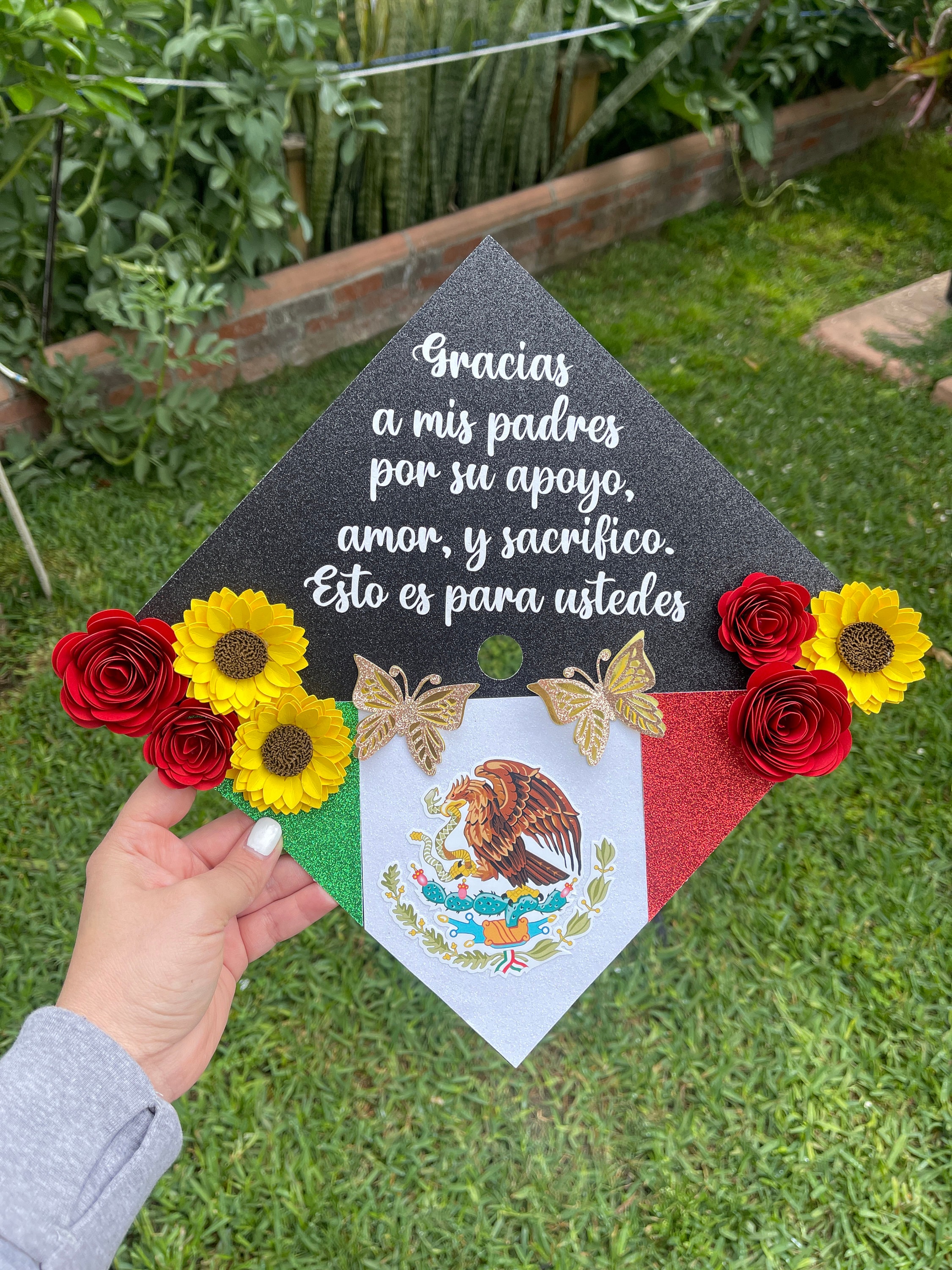 Graduation Cap Topper Mexico Flag Colors Sunflowers Gracias a Mi Madre ...