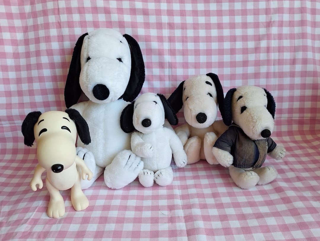 Snoopy Cuddly Toys and 1x Vinyl - Etsy