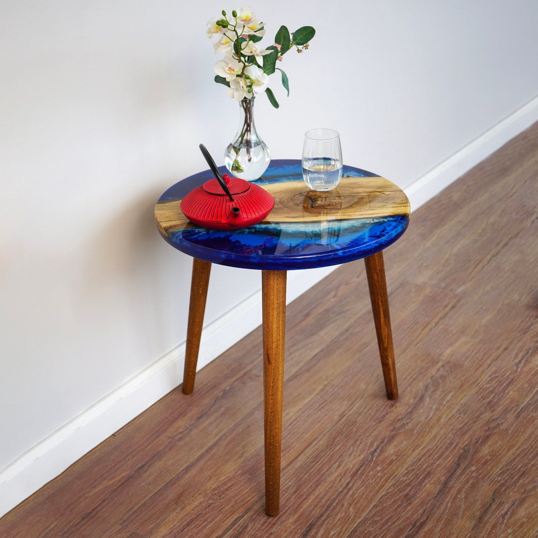 20 Walnut Round Side Table With Epoxy River Design Unique - Etsy
