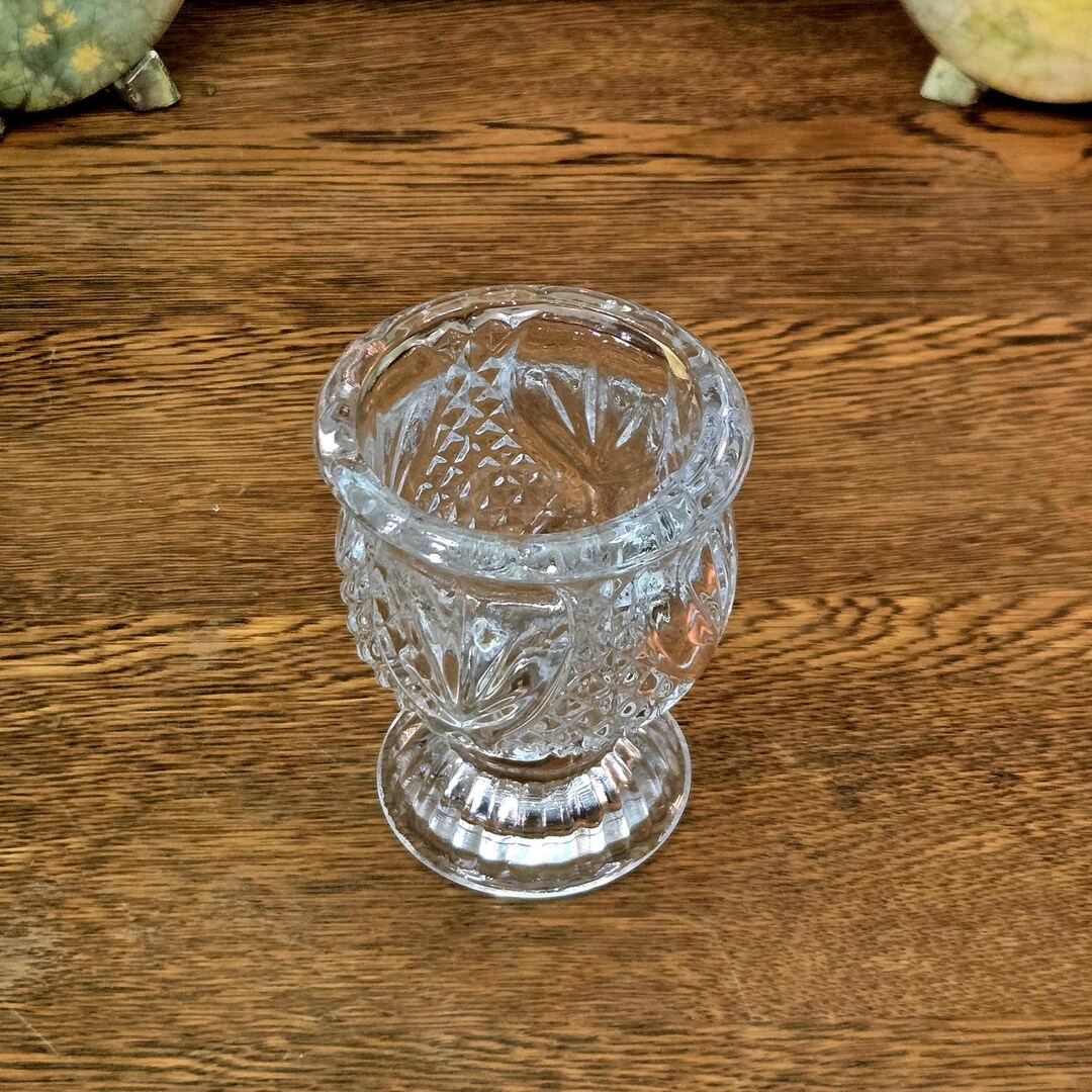 Vintage Avon Diamond Point Pattern Glass Tulip Shaped Tealight/votive ...