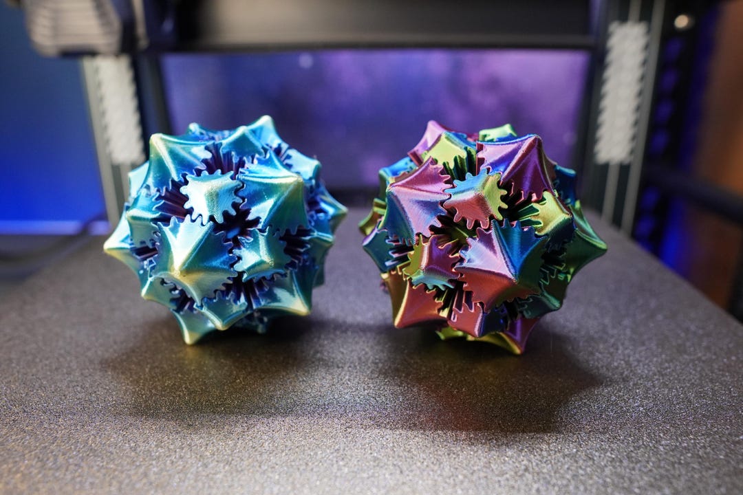The Cosmic Gear Star Fidget - Etsy