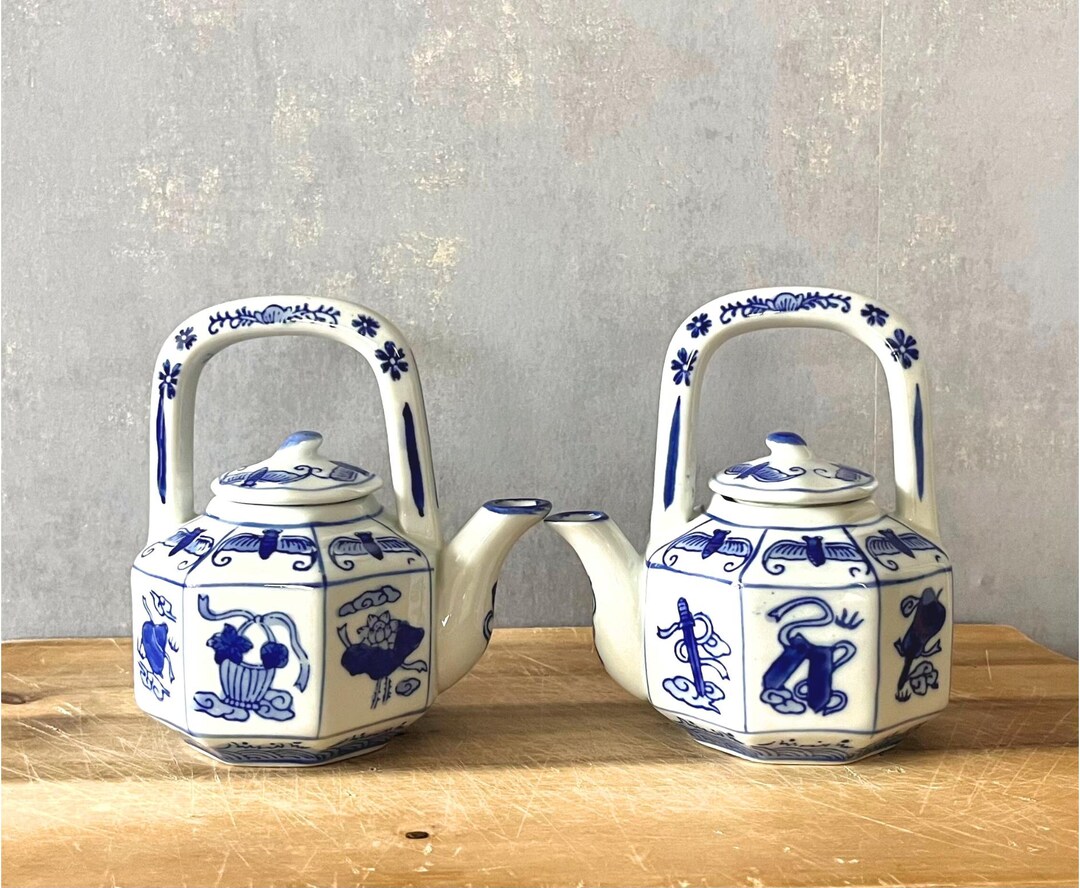 Chinese Porcelain Teapot Pair, Blue White Ceramic Small Kettles, Vintage, Hand Painted, Tea ...