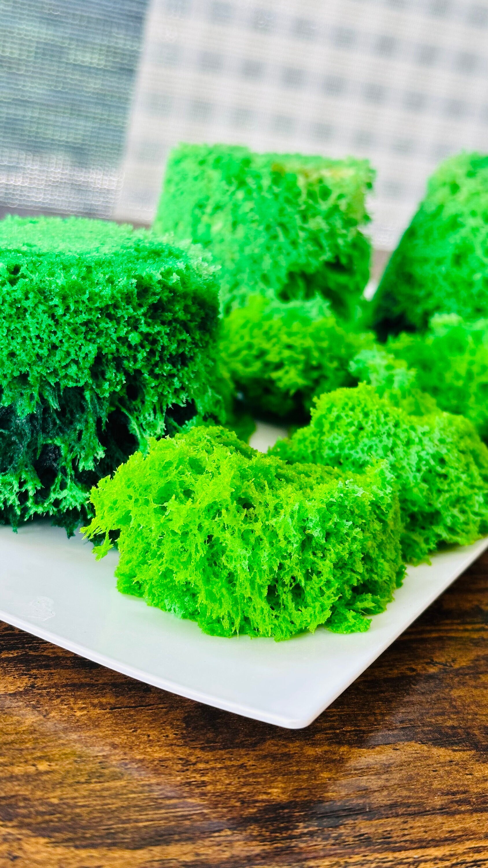 Cake Decorating, Toppers , Edible Moss or Corals. - Etsy