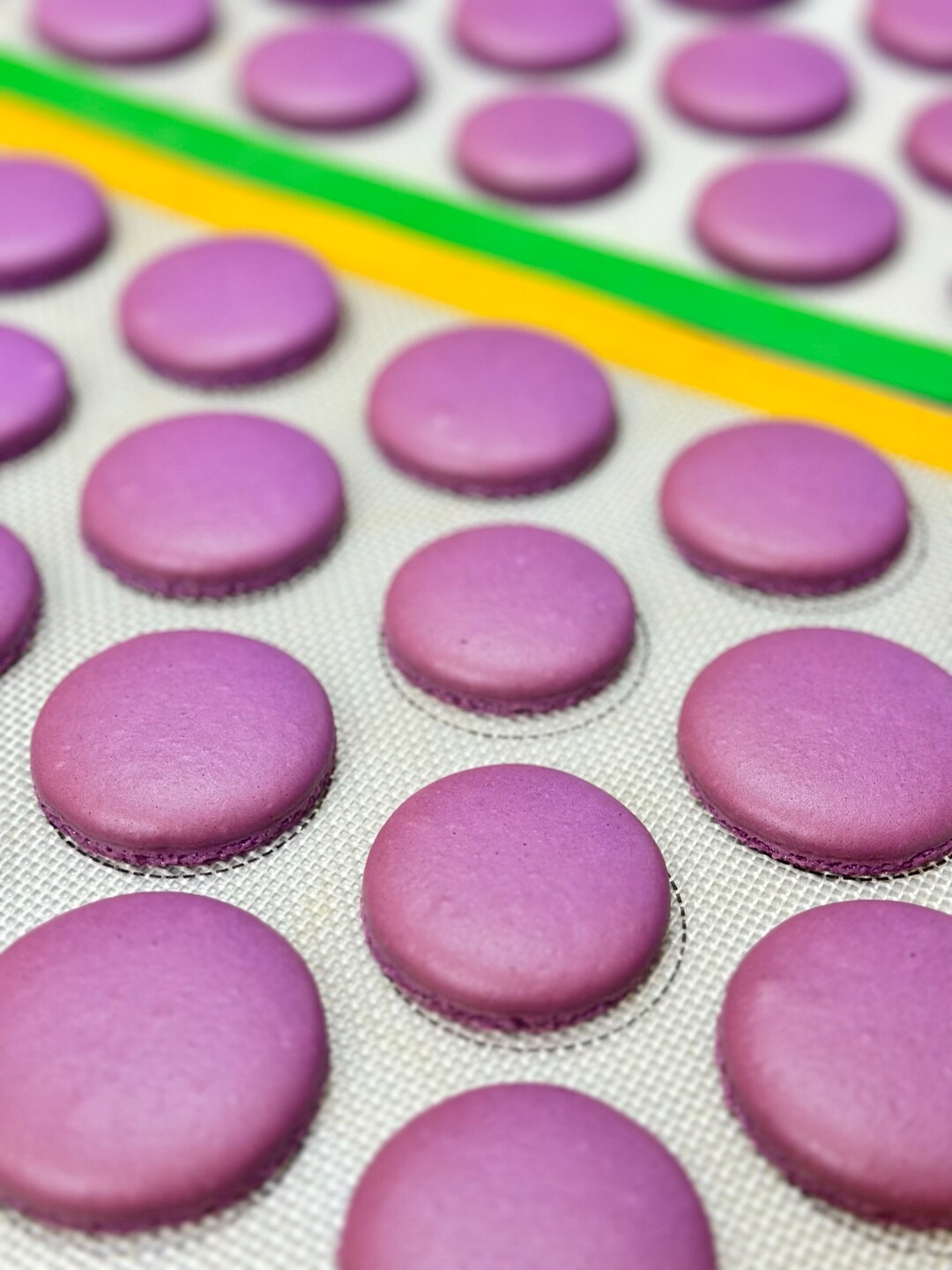 Custom Colors Wholesale 200 Macarons Shells for 100 Full Macarons. - Etsy