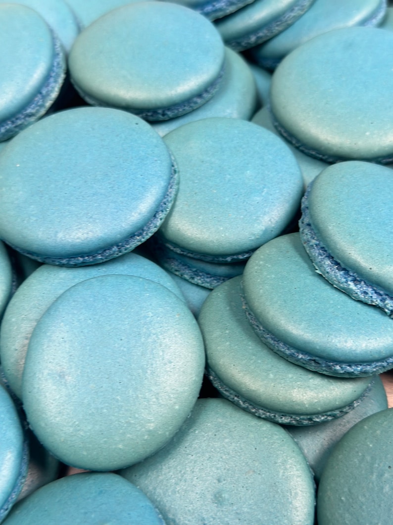 Wholesale 200 Macarons Shells for 100 Full Macarons. - Etsy