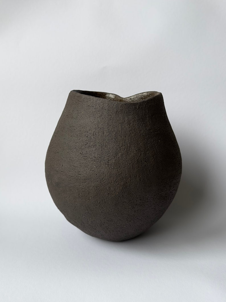 Handmade Black Ceramic Vase Design Vase Home Decor Sculptural Vase ...