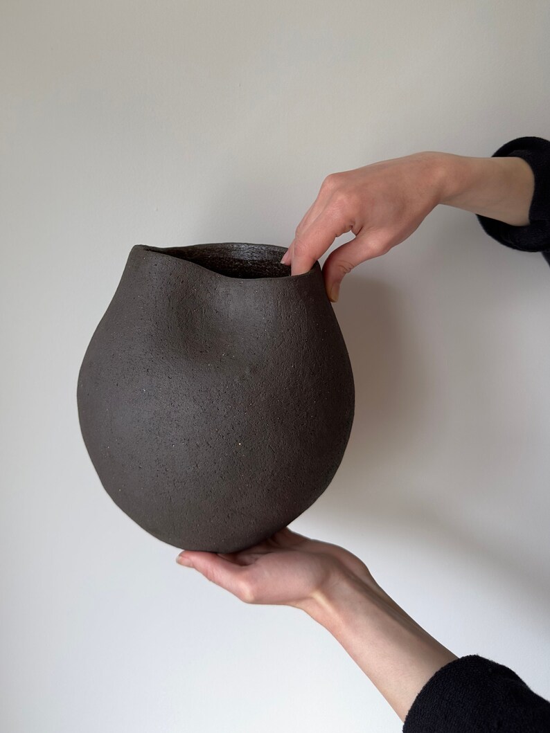 Handmade Black Ceramic Vase Design Vase Home Decor Sculptural Vase ...