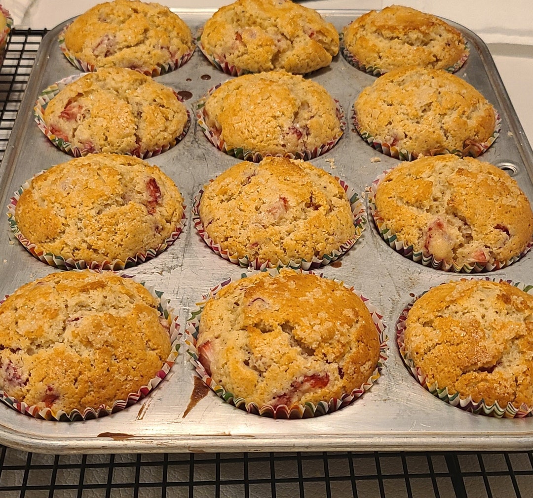 Homemade Strawberry Muffins 1 Dozen 12 or 6 Baked Goods Muffins - Etsy