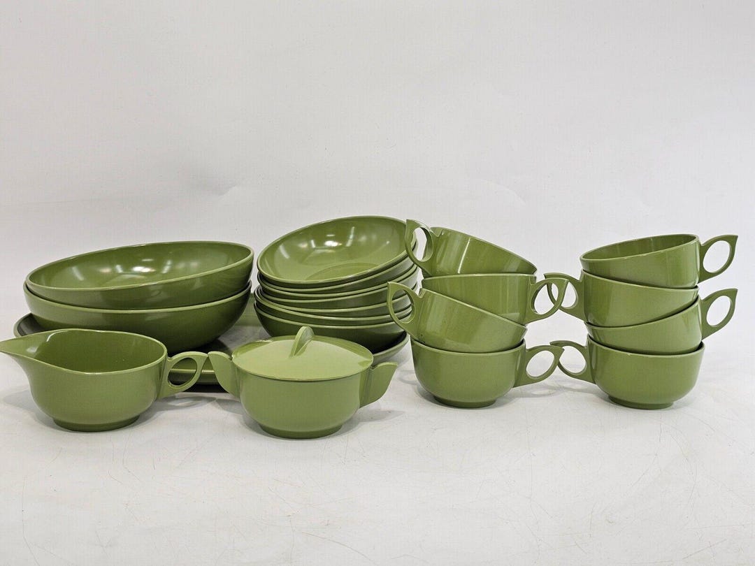 20 Vintage Melmac Dinnerware Plates Miramar Plastics Retro Green - Etsy