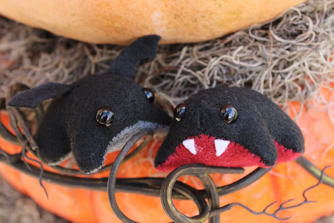 Halloween Toads: Vampire and Bat - Etsy