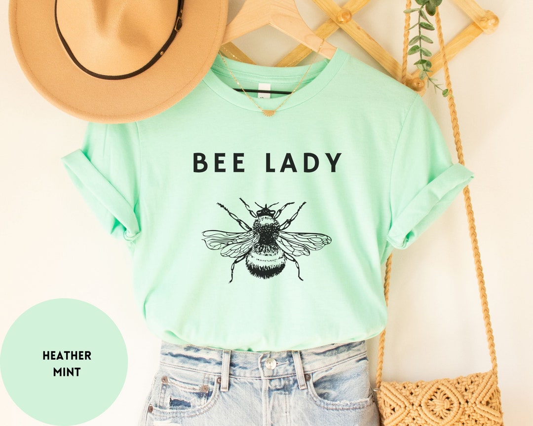 Beekeeper Shirt | Beekeeping Gift | Bee Lady Shirt | Beekeeper Gift ...