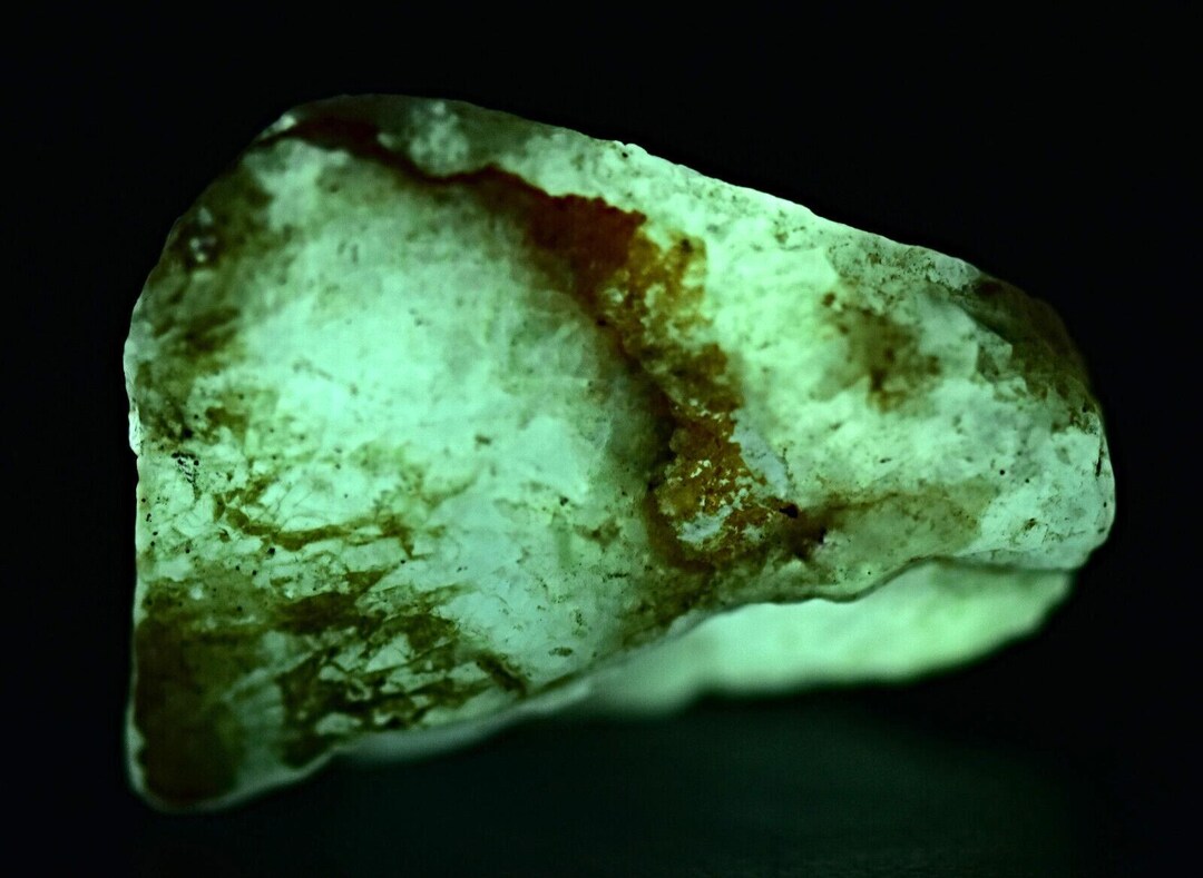 Fluorescent Highly Phosphorescent Rough Hackmanite Stone 80 Carat - Etsy