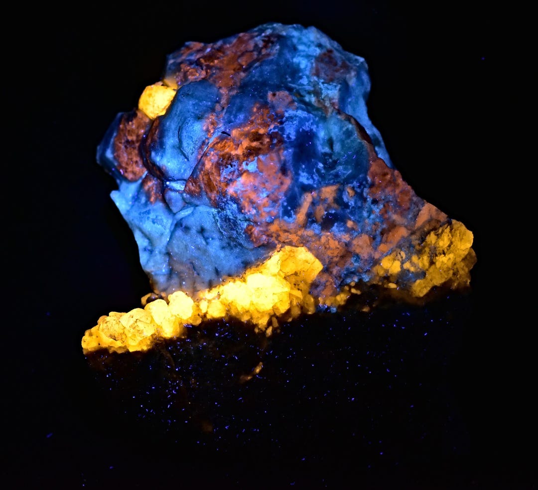 Beautiful Fluorescent Marialite Scapolite With Sodalite & Gonnardite ...