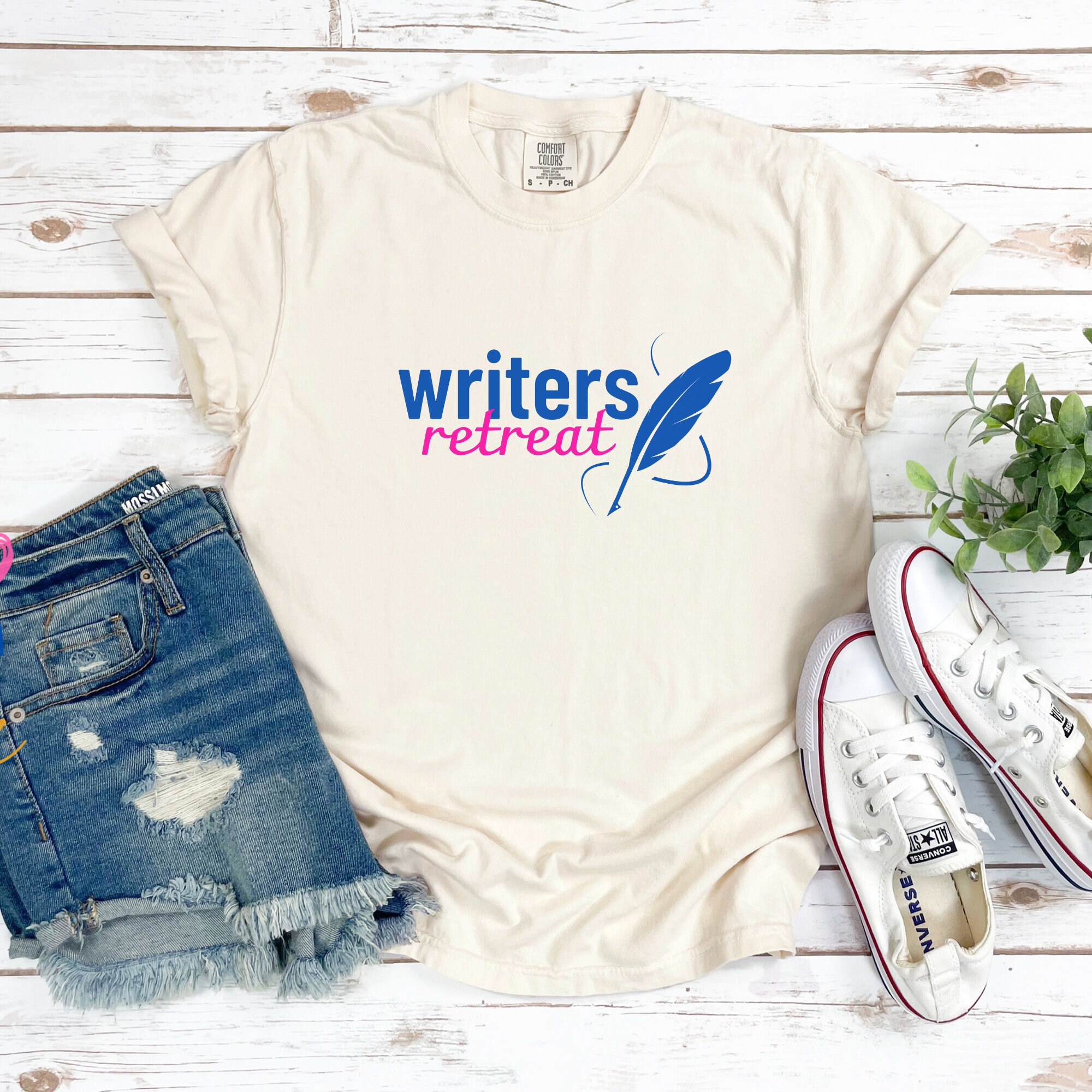 Writers Retreat, Writing Author Life Tee, Retro Quill Pen T-shirt ...